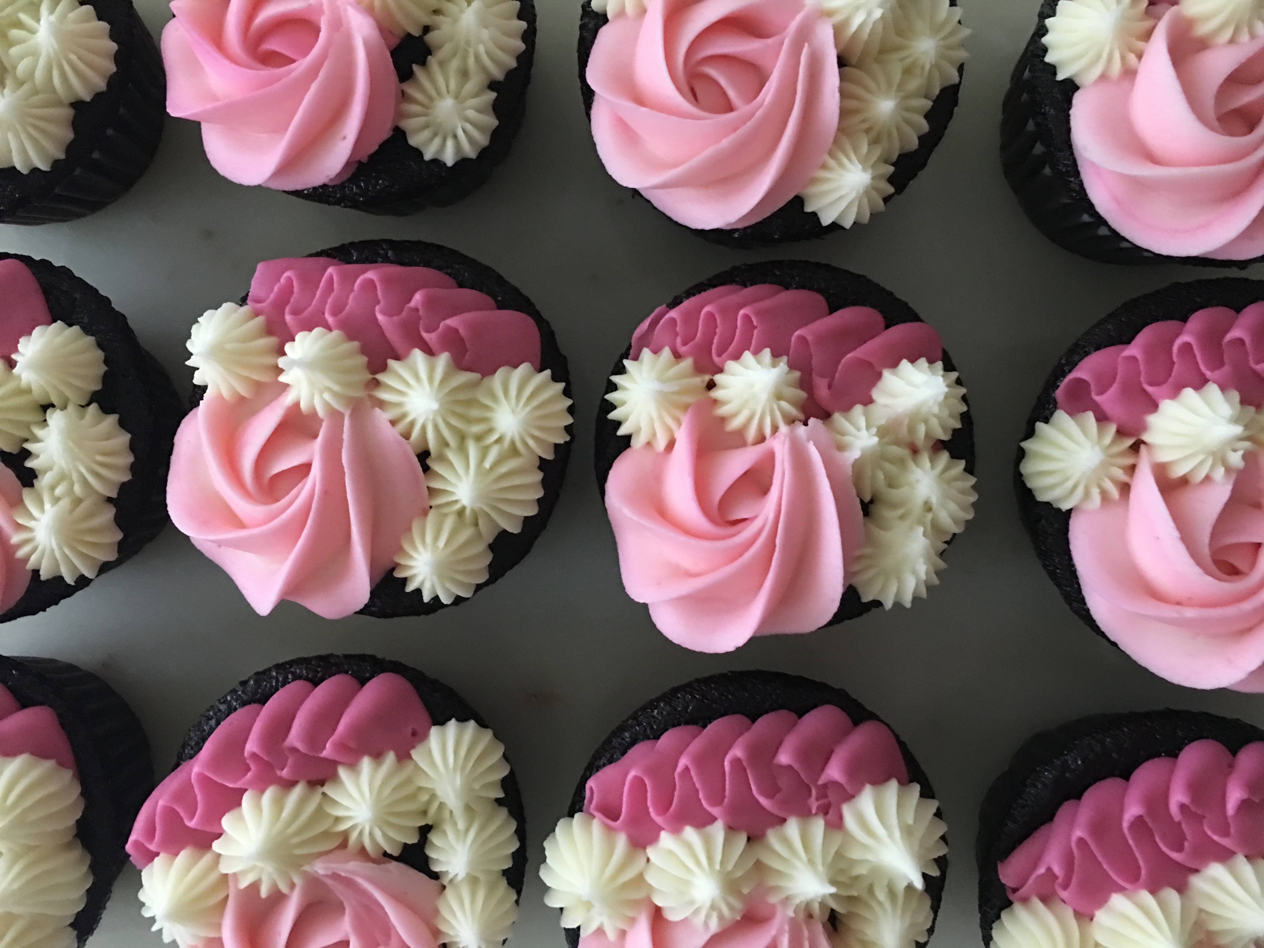 highly decorated cupcakes - Michelle Korne Bakes